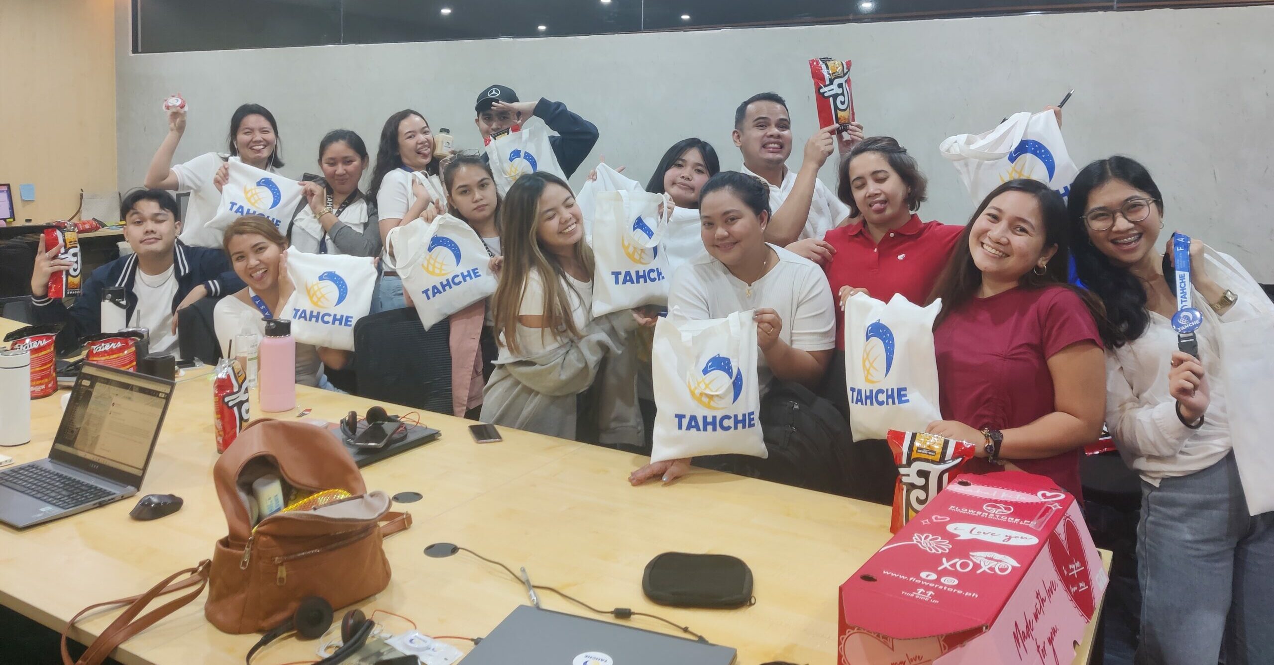 Tahche Unveils Its New Logo, Signifying a Modern and Sleek Update ...